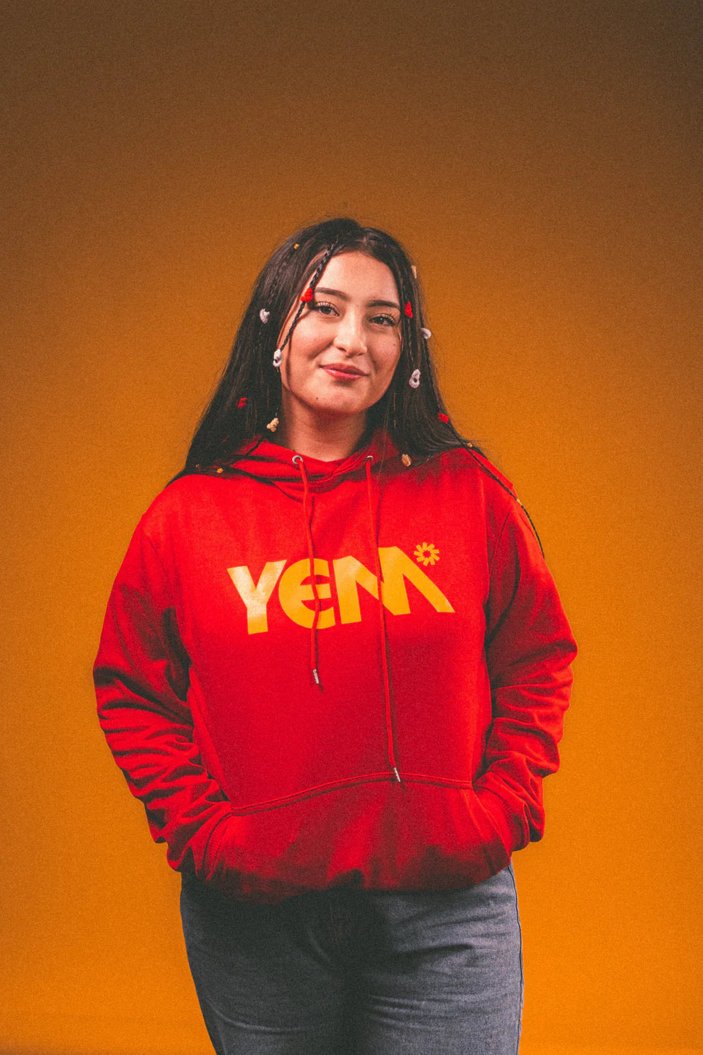 Abrir elemento multimedia 4 en una ventana modal